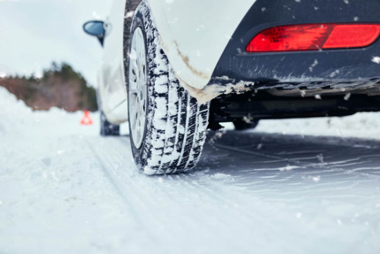 7 Causes of Reduced Road Traction - Valley Driving School