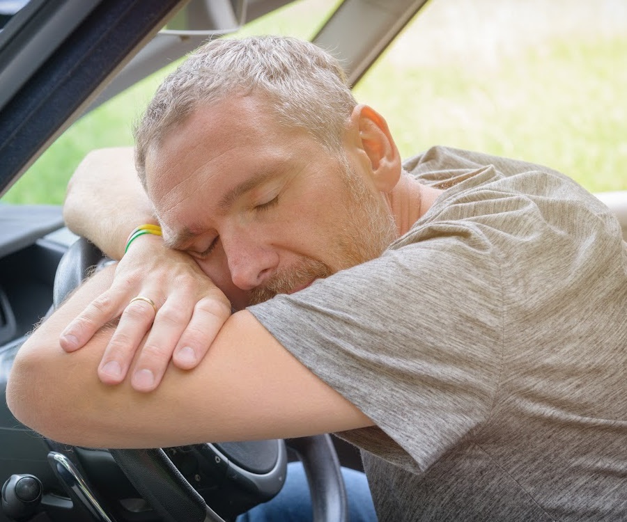 Tips for Conquering Long Distance Drives - Valley Driving School