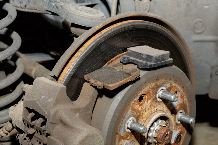 Dry Steering & Why You Should Avoid It - Valley Driving School