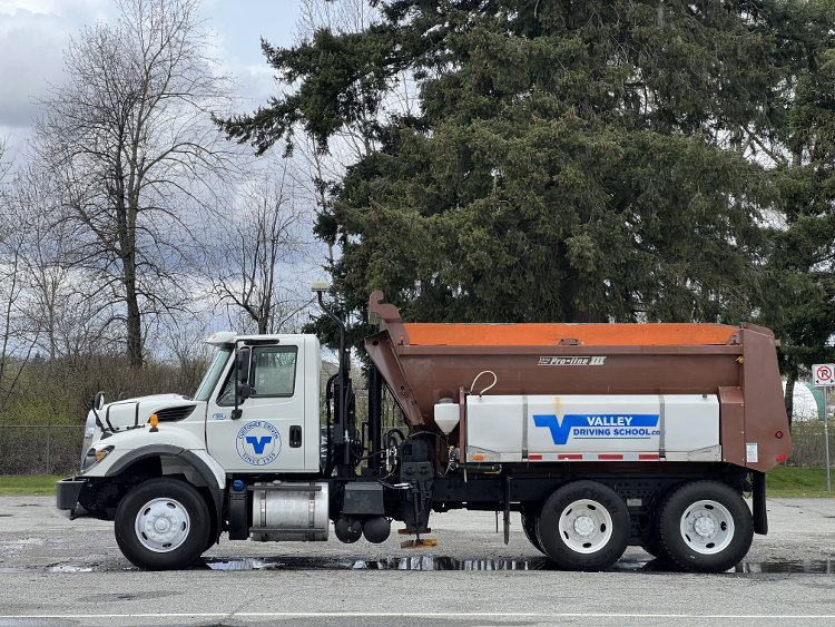 Learn How To Operate A Class 3 Automatic Vehicle With Valley Driving School